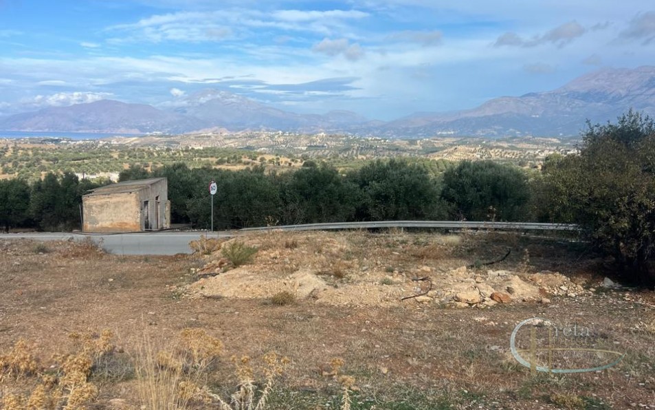 Unieke kans: prachtig bouwperceel te koop in Listaros, Zuid-Kreta ...